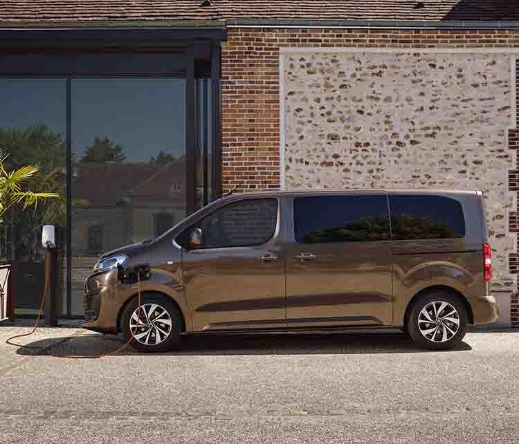 Elektromobiliai ir hibridiniai modeliai | „Citroën“ Lietuva