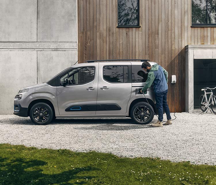 Elektromobiliai ir hibridiniai modeliai | „Citroën“ Lietuva